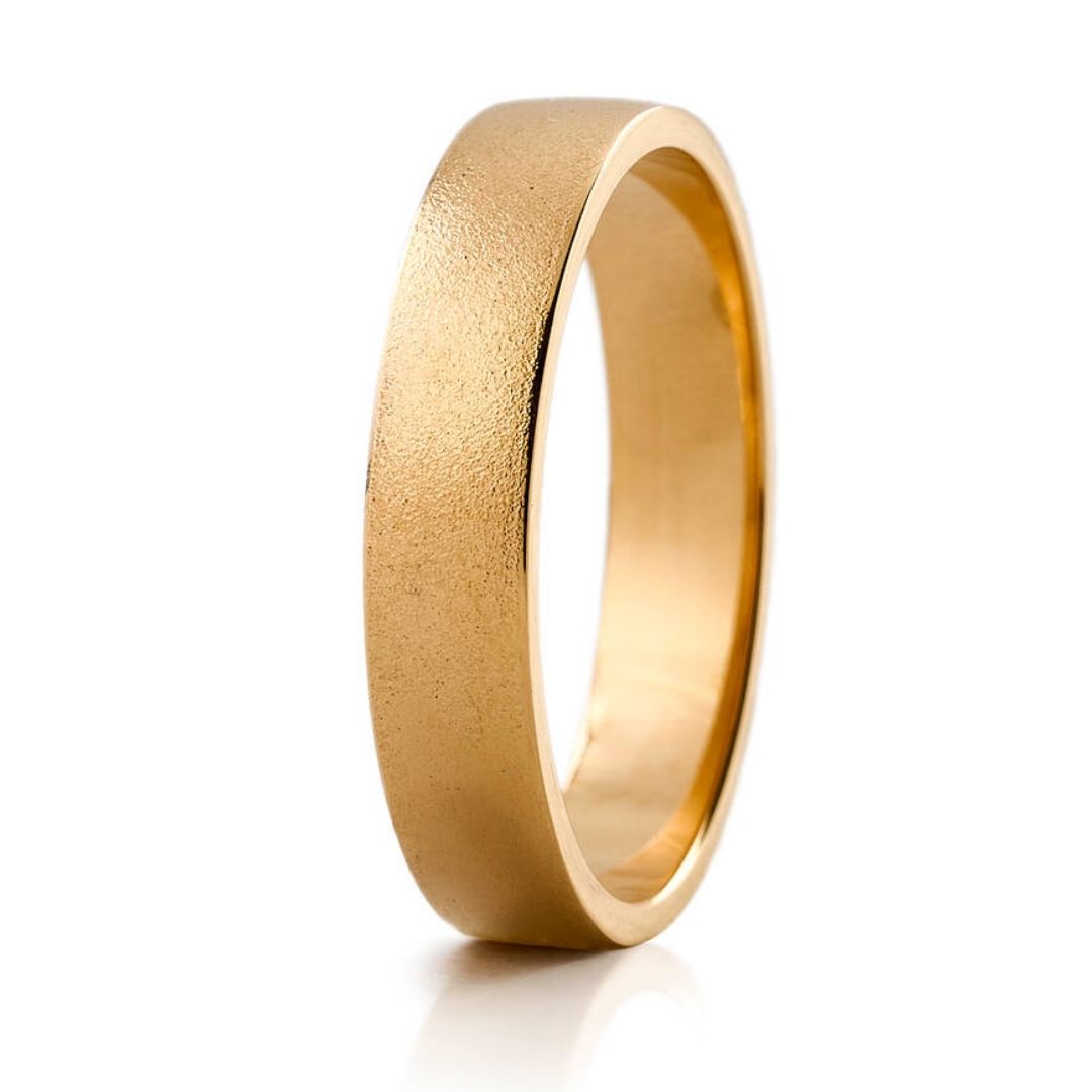Lumoava Tender ring 5 mm, yellow gold
