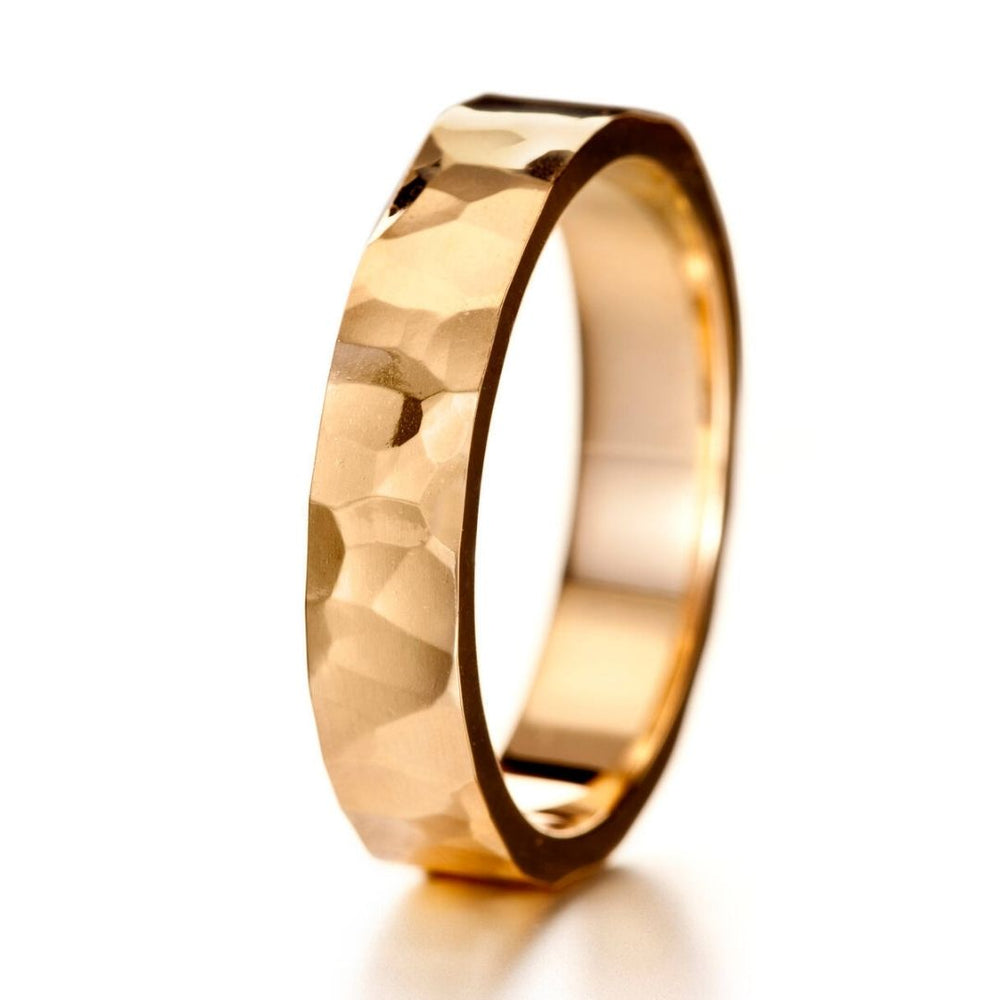 Lumoava Chap ring, yellow gold